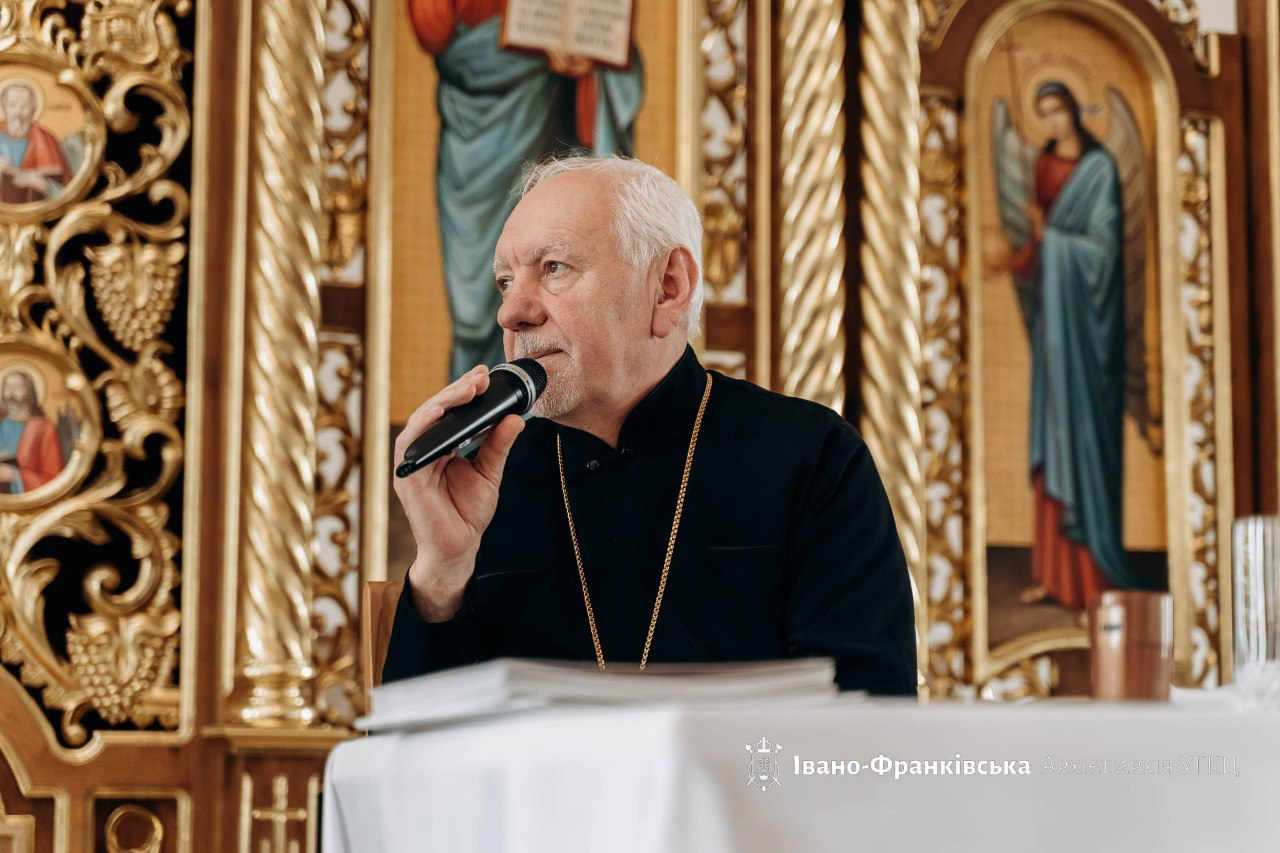 В Івано-Франківську журналісти і духовенство обмінялися досвідом ...